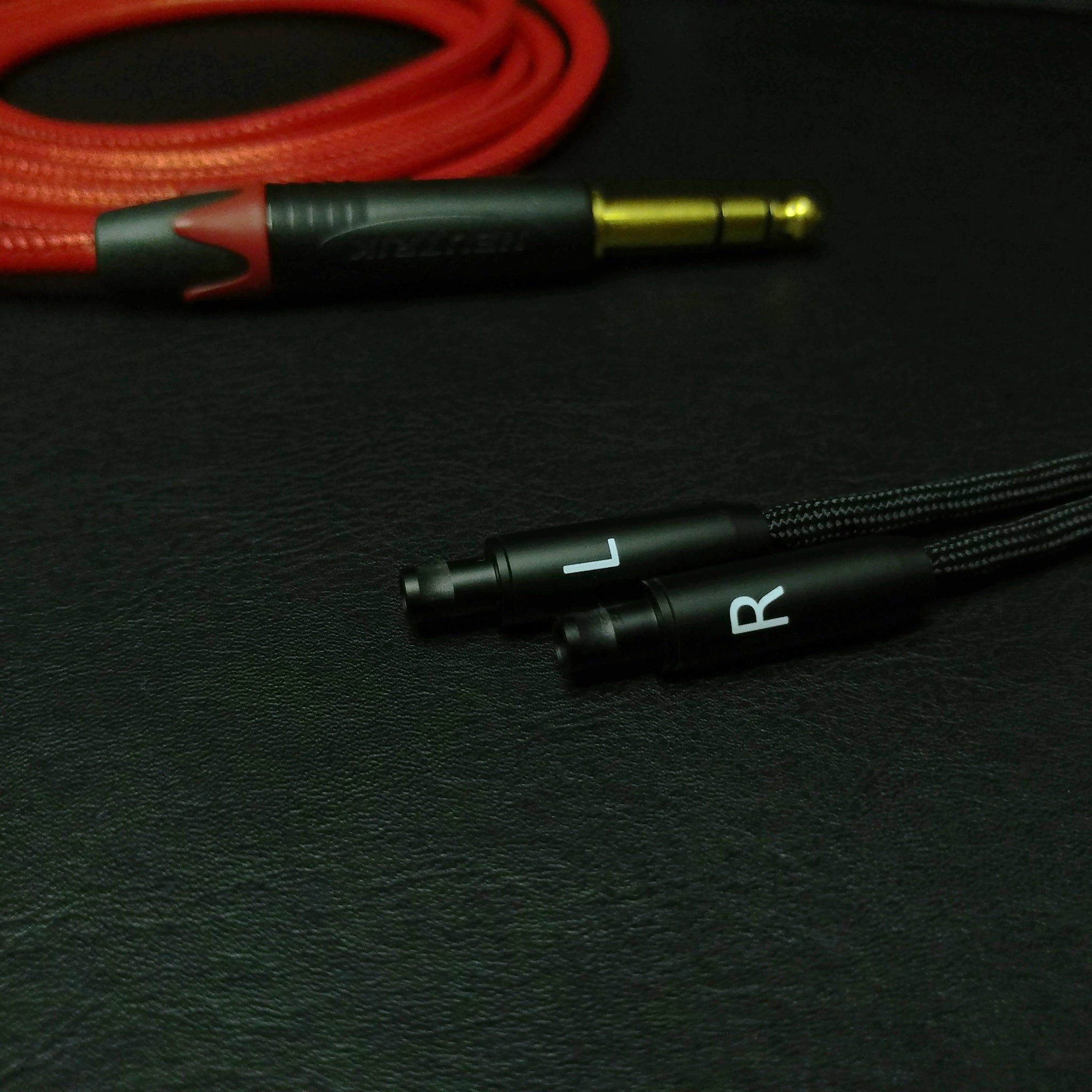 Sennheiser HD800, HD800S, HD820 - Custom Headphone Cable | Red Leather ...